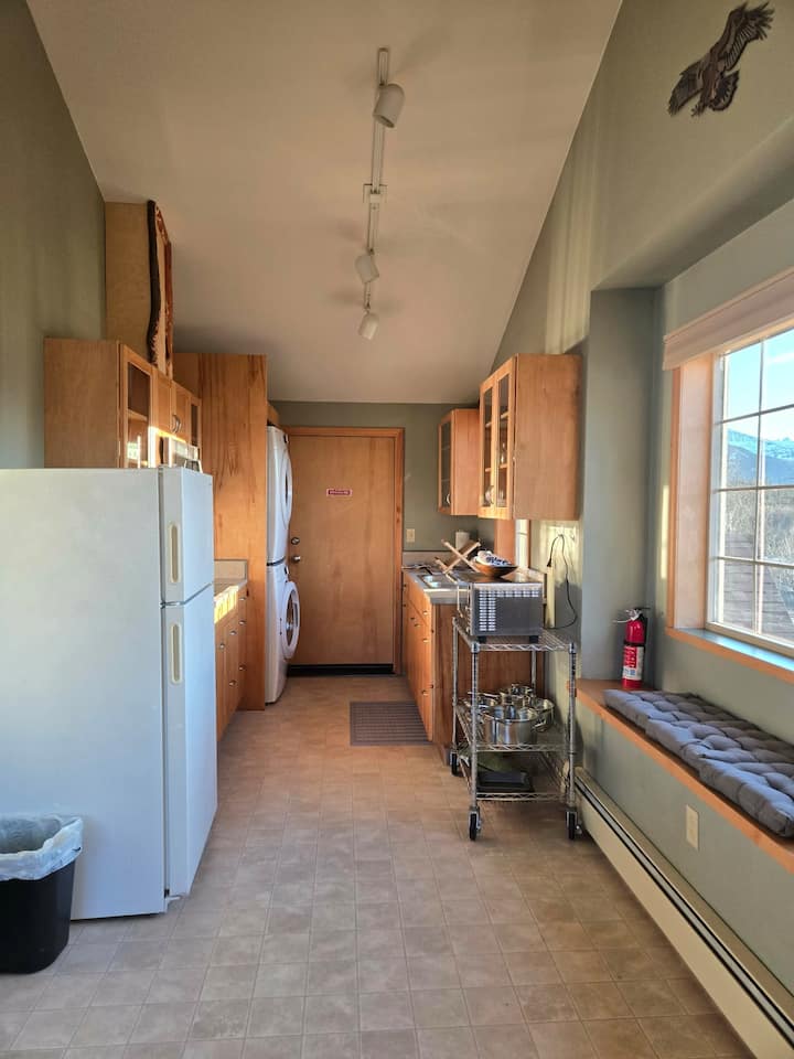 Eagle View Apartment - Seward, AK