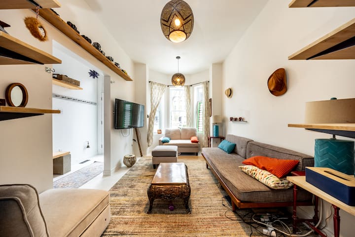 Stay In Brockton Village, Off Of Dundas West - Toronto