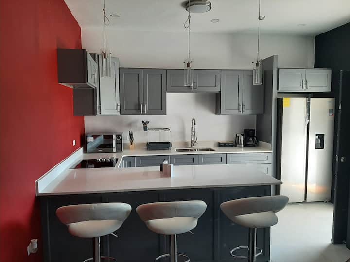 Urban Studio: Close To Airport, Beach & Nightlife - Montego Bay