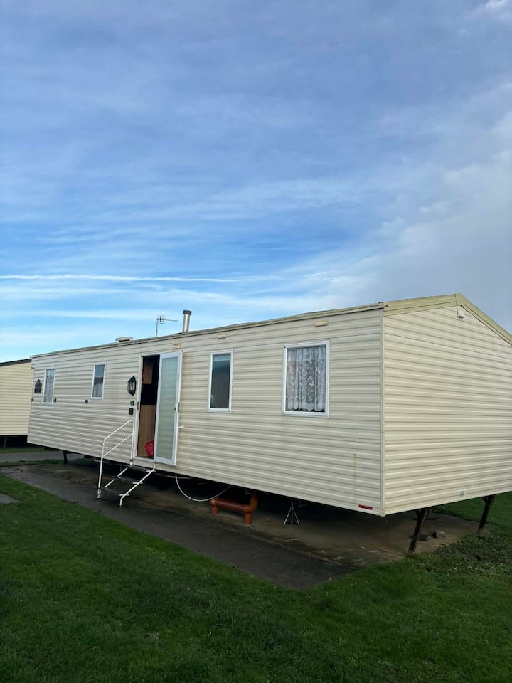 3 Bed @ Lyons Robin Hood, Rhyl - Rhyl