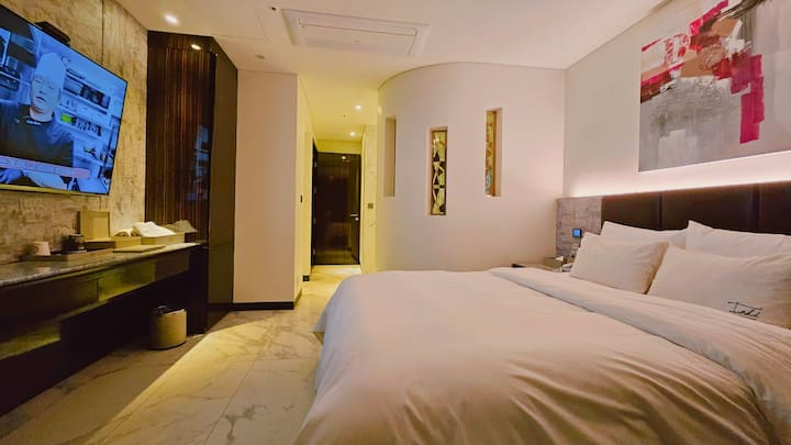 Indipresent Hotel[deluxe King Room.豪华大床房]315b - Seoul