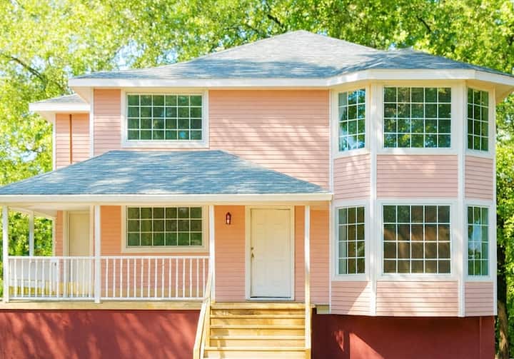 Eureka Studio C-1 Bedroom-free Coffee@java Dudes - Eureka Springs, AR