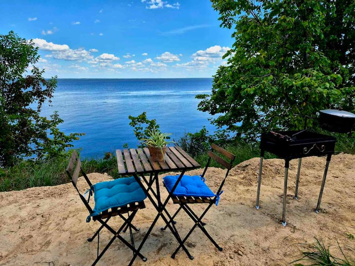 Романтичне бунгало з каміном на березі моря - Ukrayna