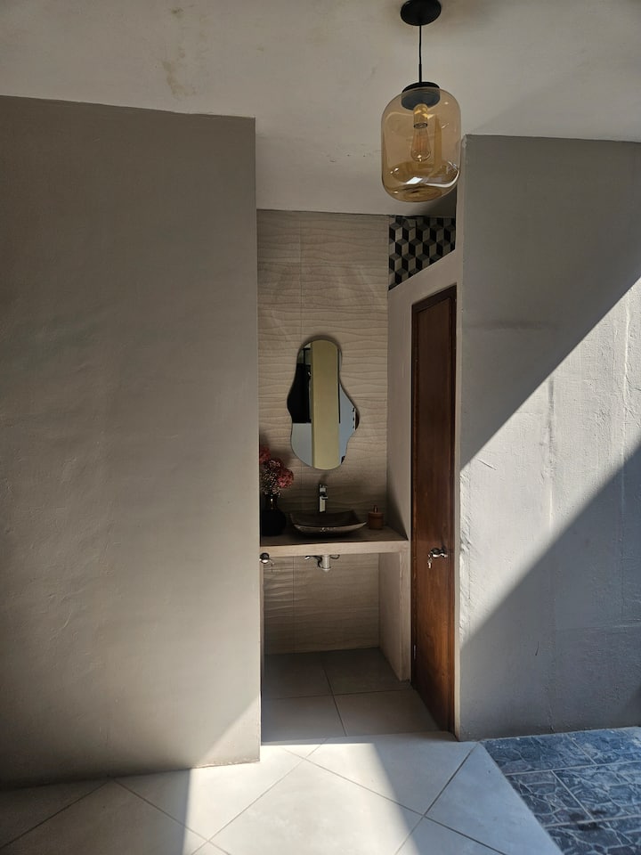 Habitación King, Baño Privado Y Aire Acondicionado - México