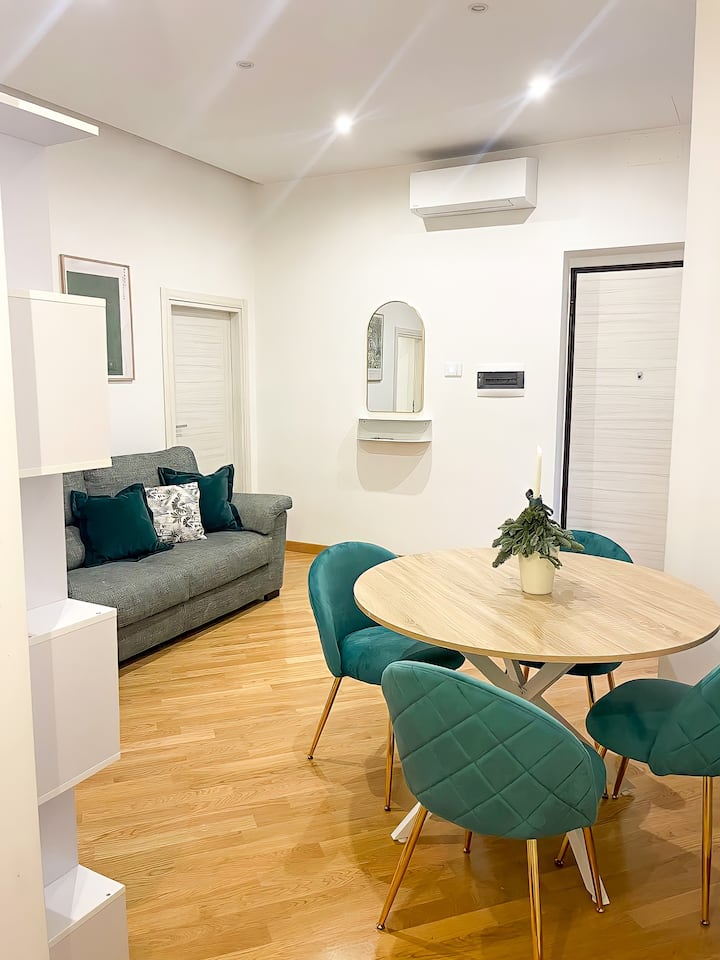 Cozy 2br For 6 Guests Near Metro | Piazza Vittorio - Rom