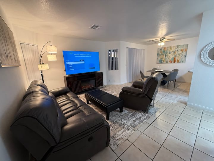Lovely Apartment C, 1061 Sqft 2+2 - Las Vegas, NV