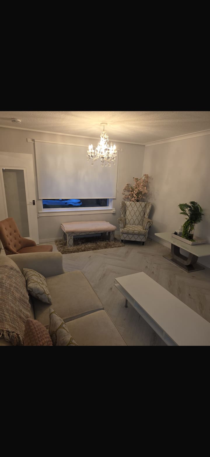 Home From Home Spacious 3 Bedroom House. - Aéroport de Glasgow (GLA)