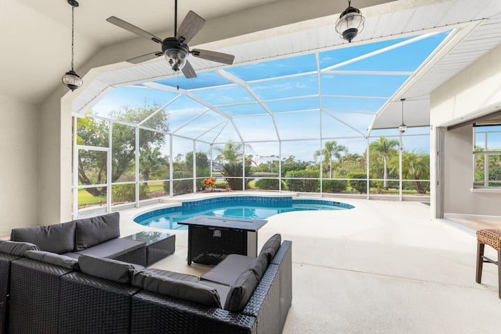 Private Pool Waterfront Home | Coastal Escape - Florida