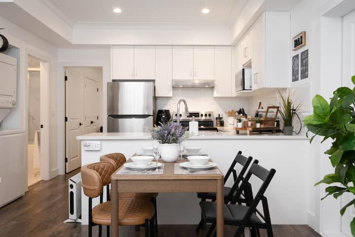Quiet South Surrey 1br Near White Rock Beach - White Rock