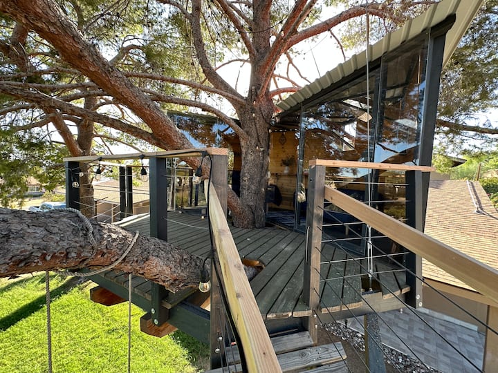 Phoenix Mountains Treehouse - Phoenix, AZ