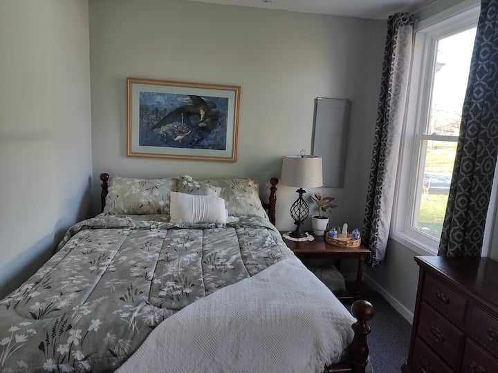 Private, Comfy And Cozy Room Just For You. - Bedford, IN