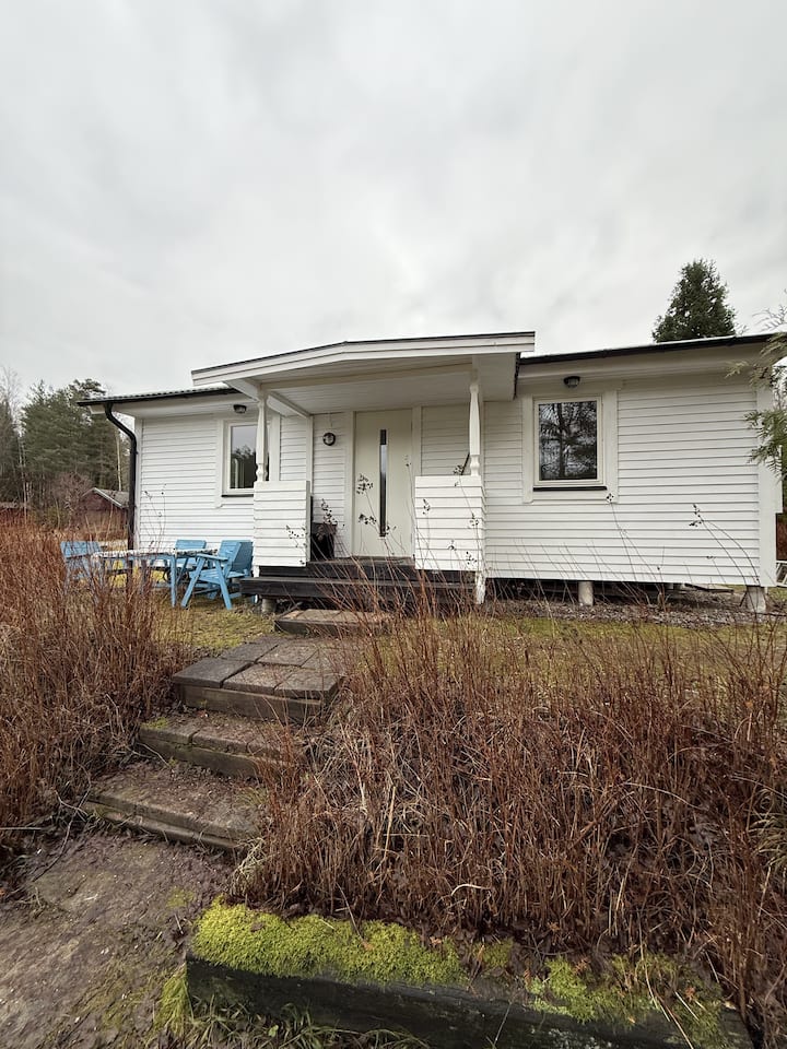 40 Kvm Gästhus - Violen - Nynäshamn