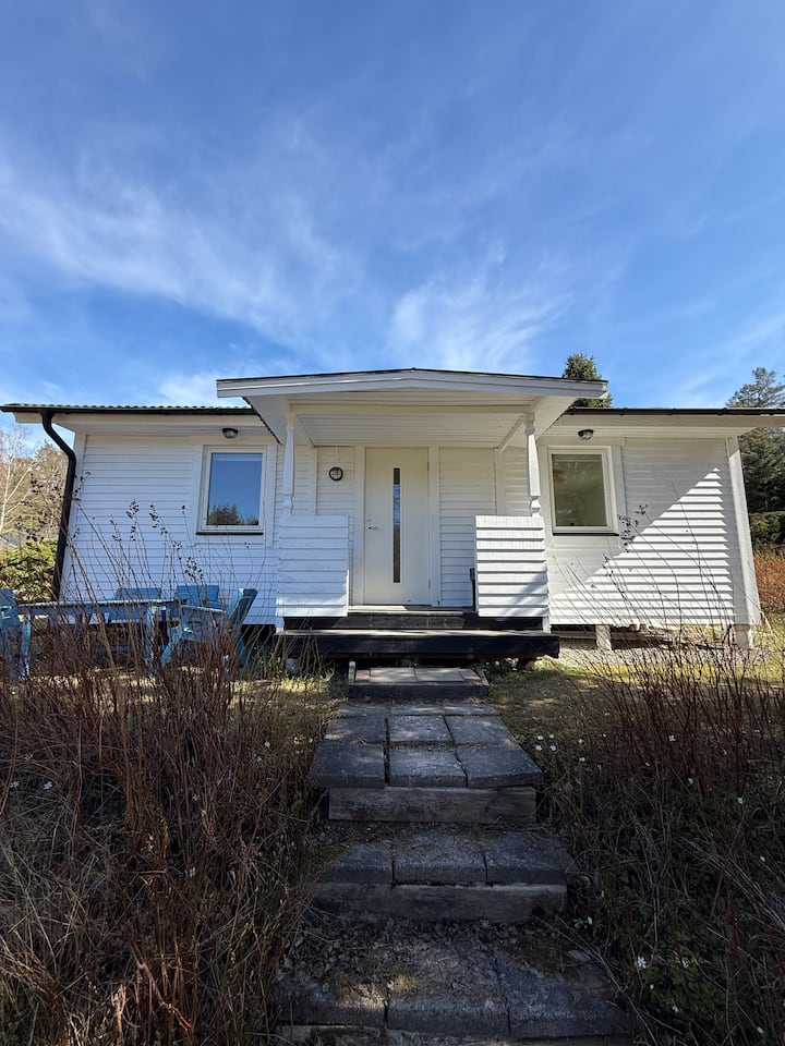 40 Kvm Gästhus - Violen - Nynäshamn