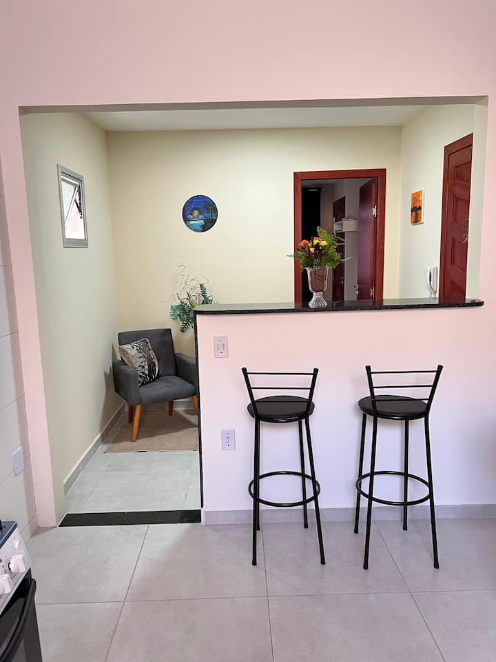 Kitnet Mobiliada Aconchegante - óTima Localização - Vila Velha