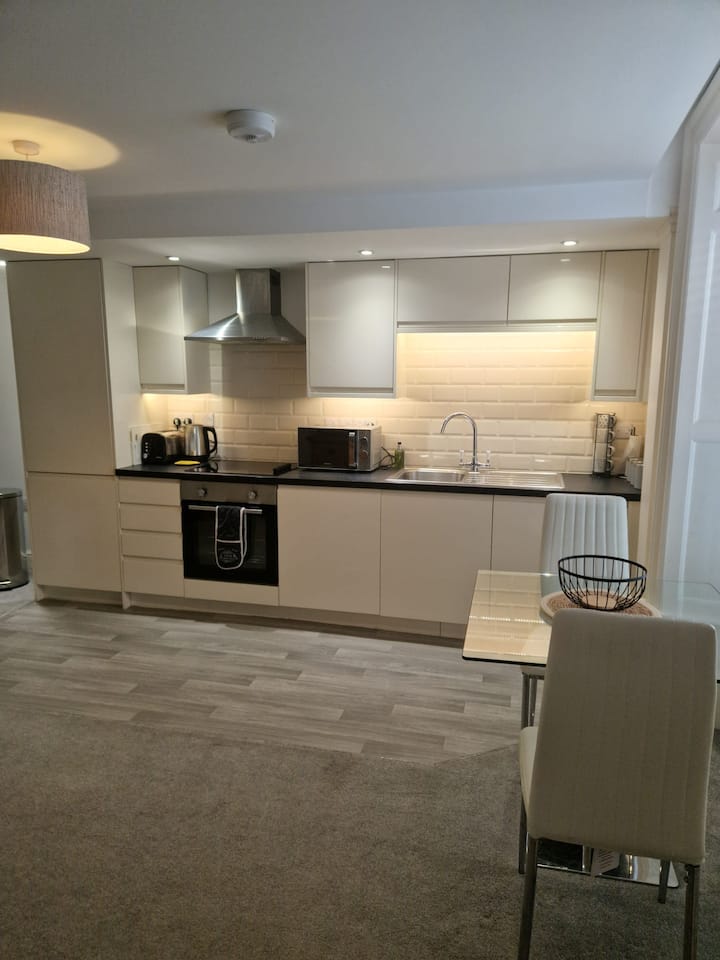 Cosy Central Apt. Free Parking + Wi-fi - Ipswich