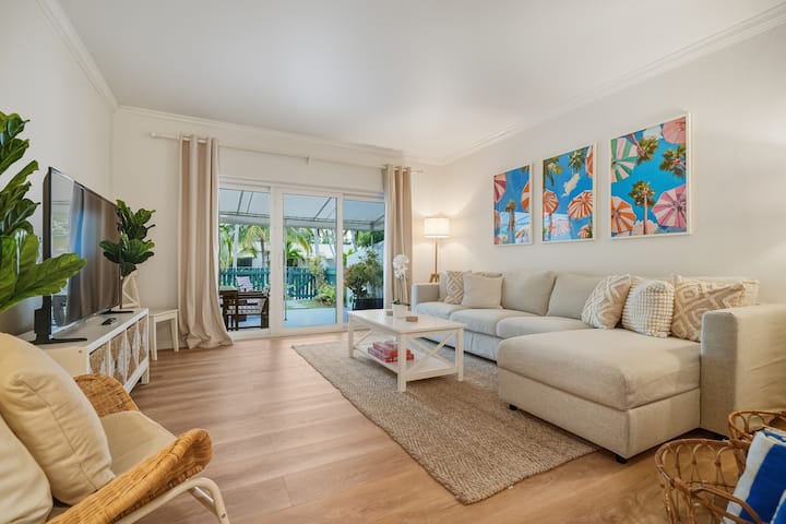 2 Br House W/car, Pool, Walk To Beach/atlantis - Nassau