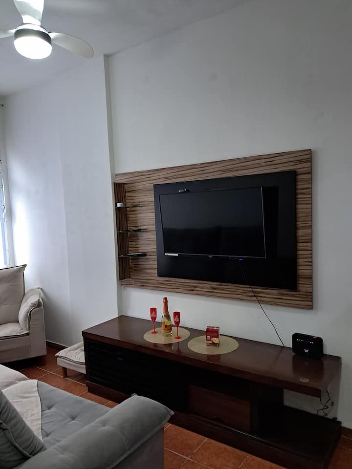Amplo Apartamento Quarto E Sala (Posto 2) - Rio de Janeiro