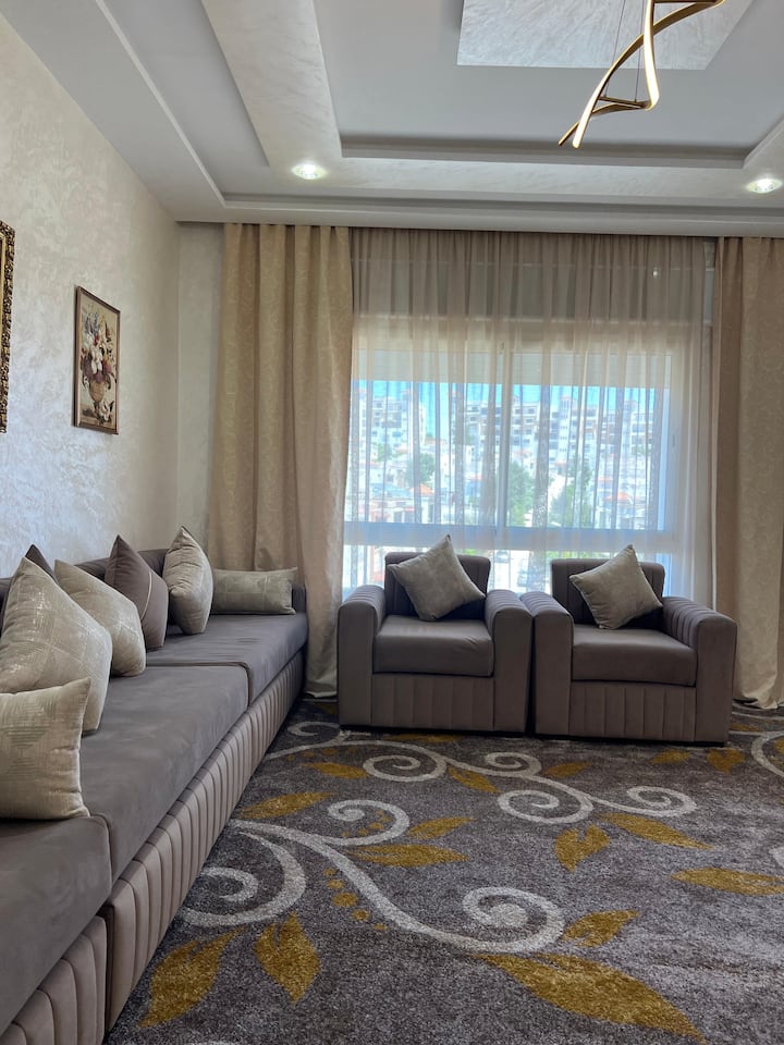 Charmant Duplex Sécurisé, à 10 Minutes Du Stade. - Tangier