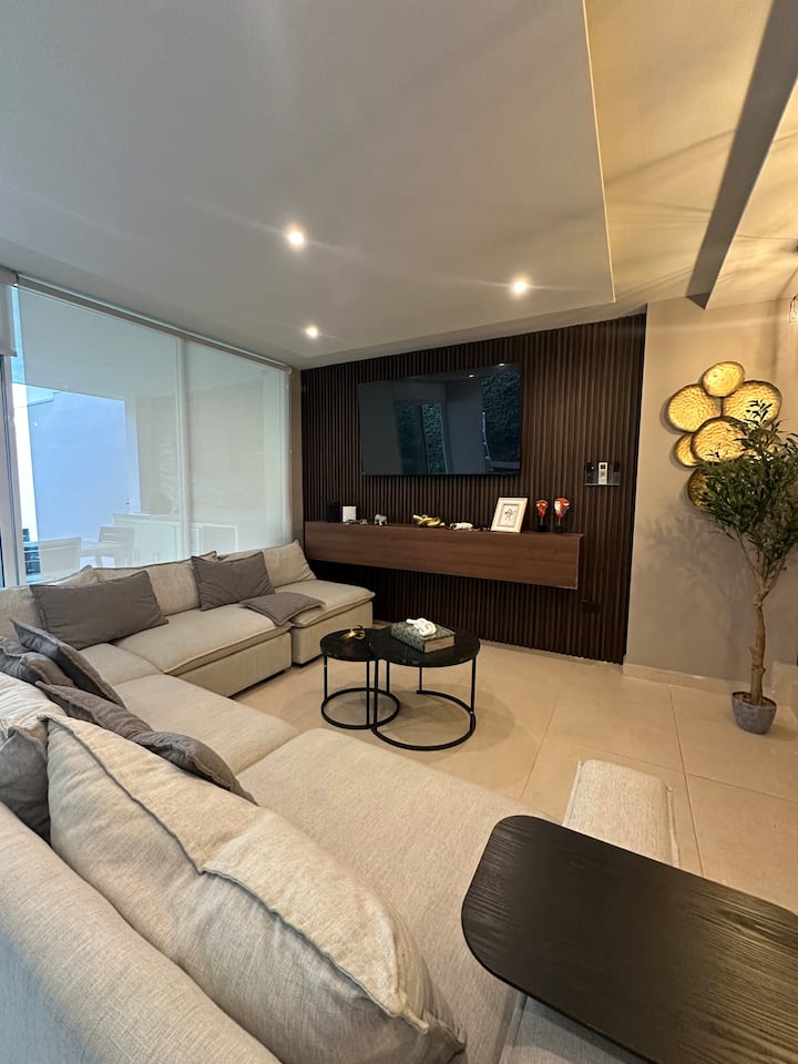 Casa Premium | A 1 Cuadra De Vasconcelos/parque. - Monterrey