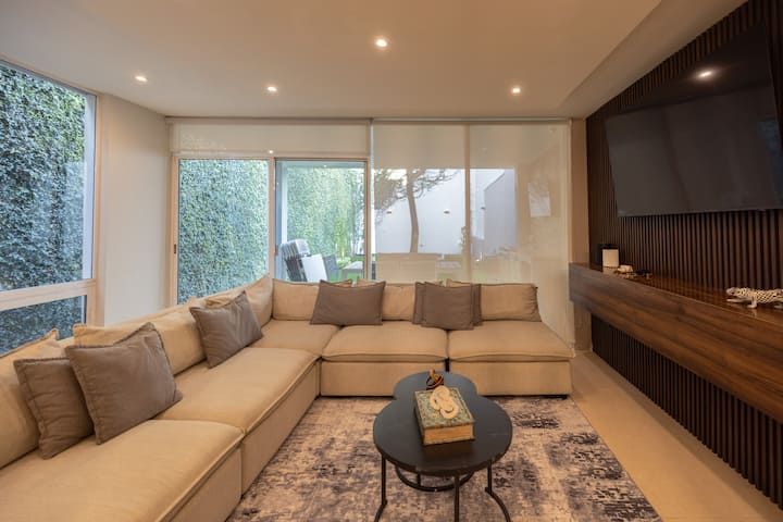 Residencia Moderna Y Amplia | Patio Y Parque - Monterrey