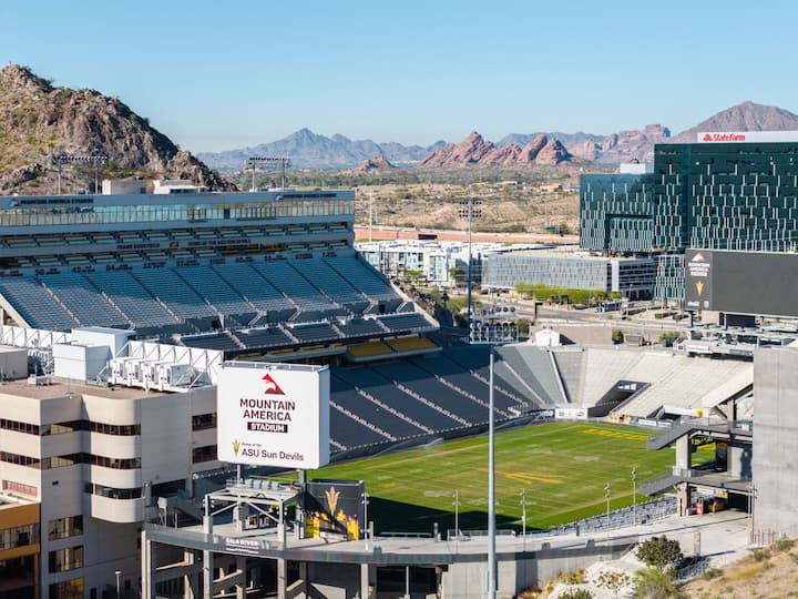 Modern 1br Tempe Retreat | Pool, Gym, Near Asu - Phoenix Zoo, Phoenix