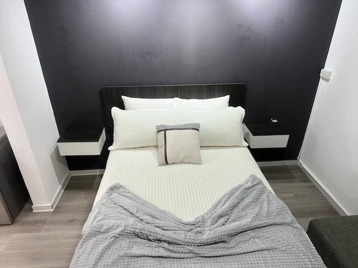 Las Fuentes Point 3 Min Redondel Masferrer #5 - San Salvador