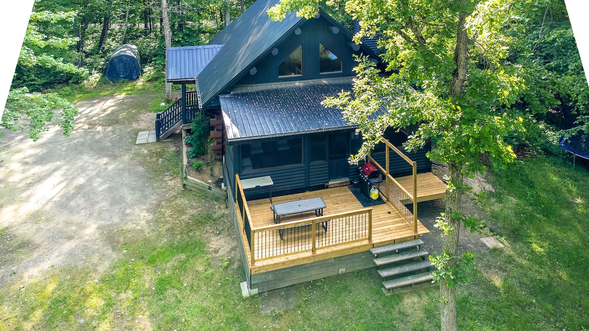 Loghouse Riverside quatre saisons sur la rivière Black - Maisons à ...