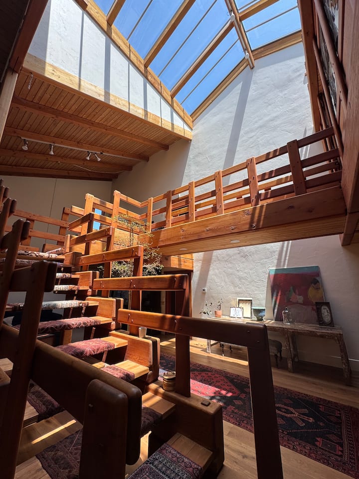 Dreamy Barn Estate On Quiet Acre - Orange, CA