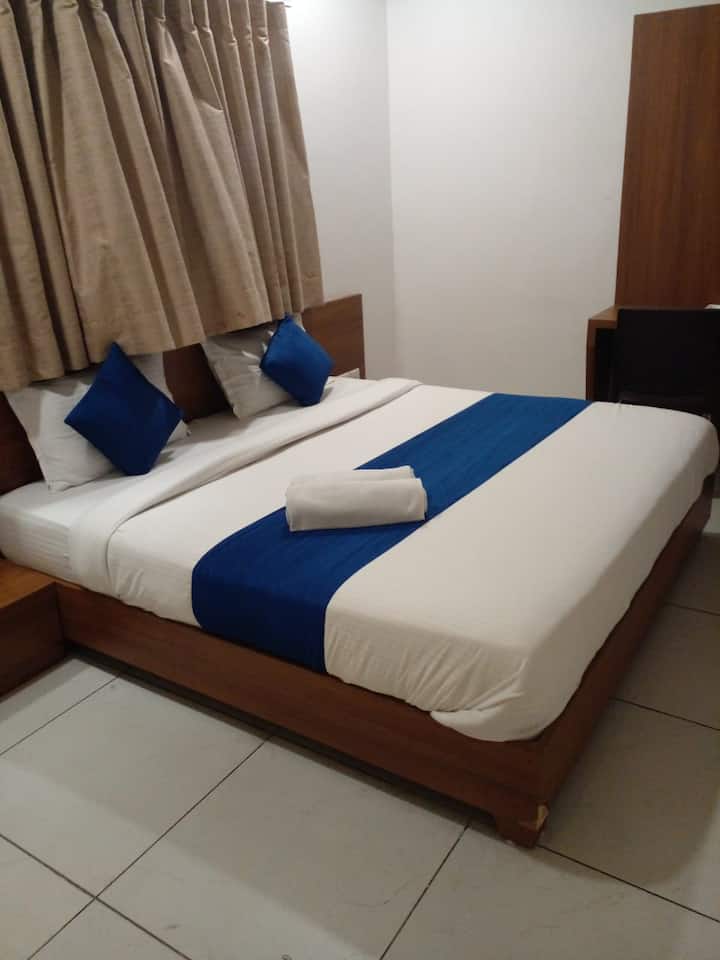 Somnath-gir Gateway - Veraval