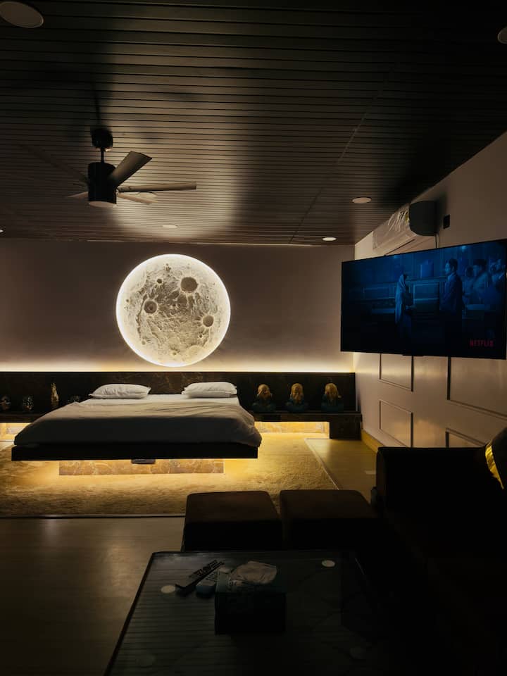 Rivora Villa
Where The Ganga Meets Luxury. - Patna