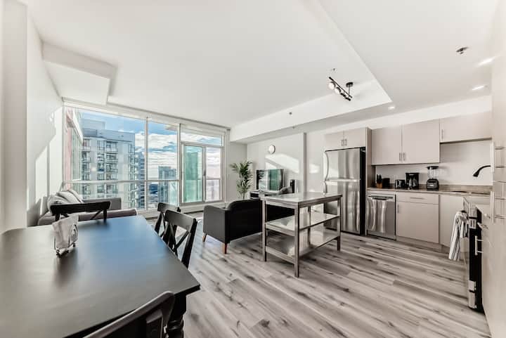 Dt Views | Ug Park | Walk To Saddledome - Calgary