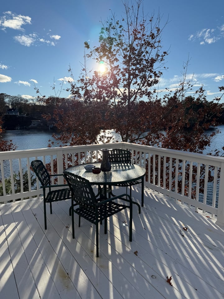 World Cup Soccer. Lake Front-10 Min To Gillette - Norfolk, MA