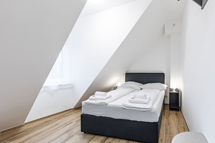 Green & Connected - Good Public Transport Links - Wien