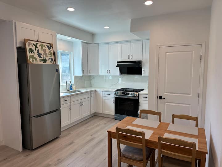 Brand New Muji Style 3b3b Retreat • Room Courtyard - La Habra, CA