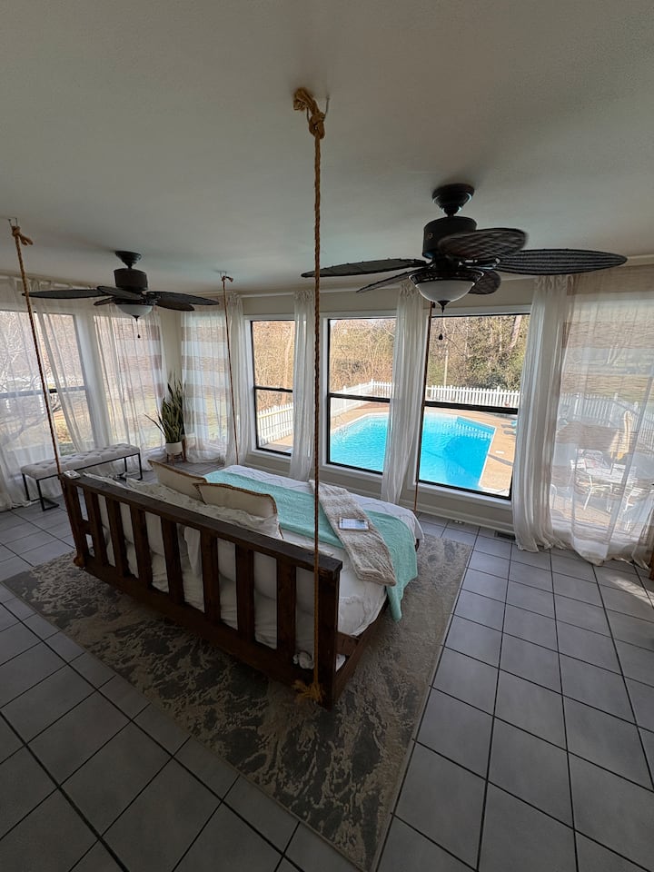 Muletown's Modern Comfy Cottage - Columbia, TN