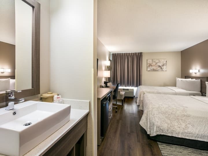 Convenient Room For City Breaks Or Family Escapes - Lynn