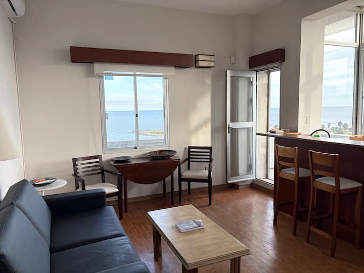 Hermoso Apartamento Con Vistas A La Rambla - Montevidéu