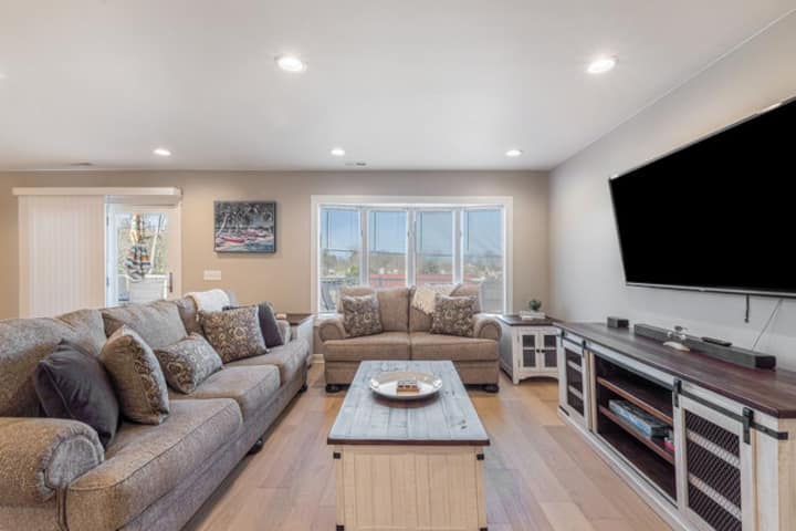 Condo In Caseville! - Caseville, MI