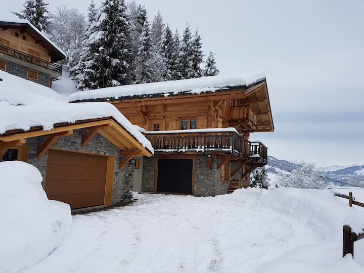 Beau Chalet Récent à St Nicolas La Chapelle - Crest-Voland