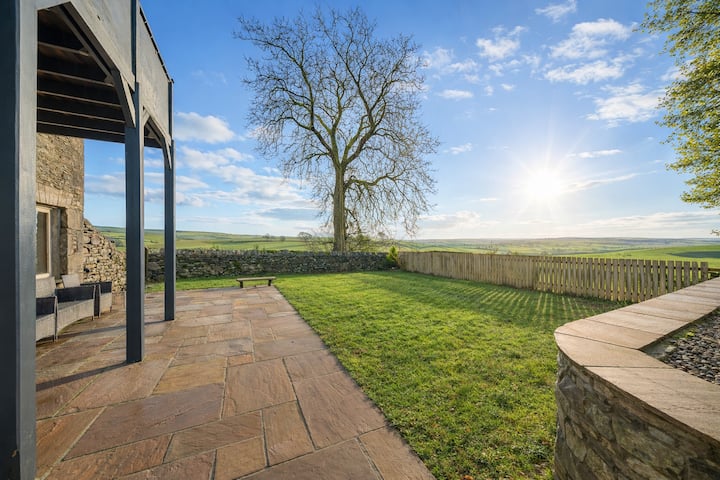 Honey Barn - Large barn in the countryside! - Barns for Rent in New ...