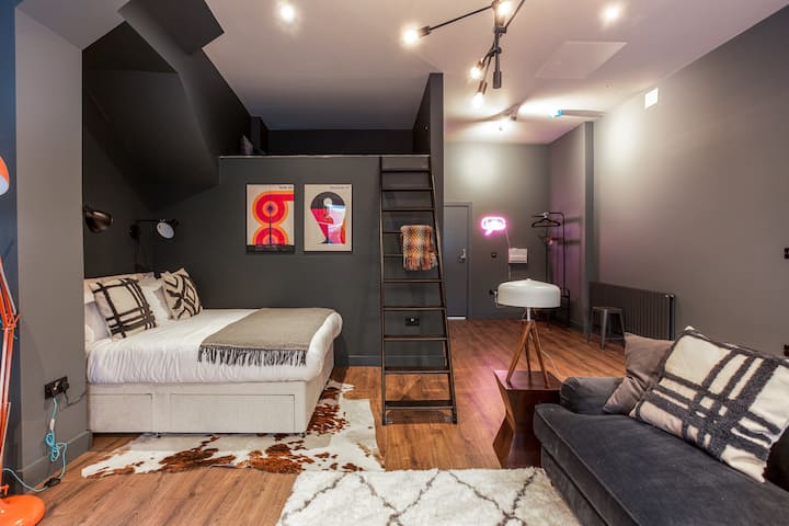 St Johns Large Studio Southend - Southend-on-Sea