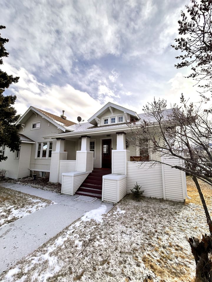 The Corner On Platt W/ Hot Tub - Red Lodge, MT