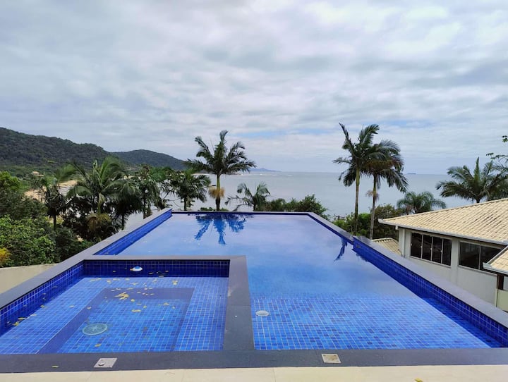 Casa Paradisiaca Frente Mar - Balneário Camboriú