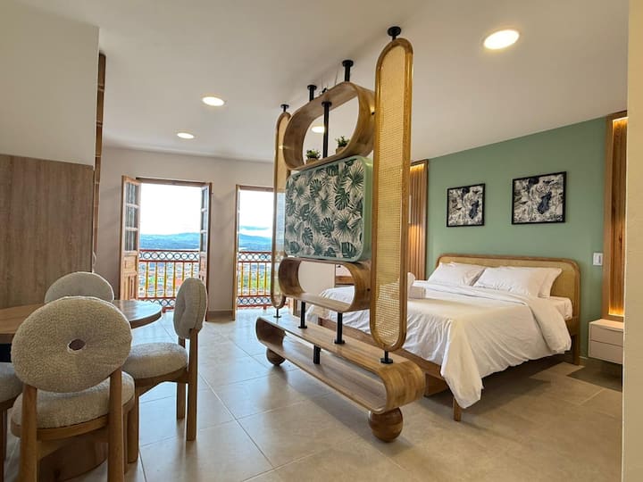 Loft View Guatapé + Jacuzzi + Parking - Guatape