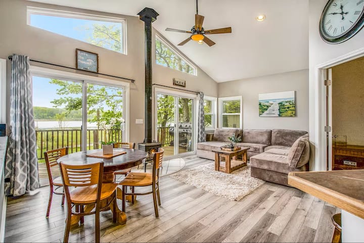 Rustic Cabin Charm On The Chain Of Lakes - Brooklyn, MI