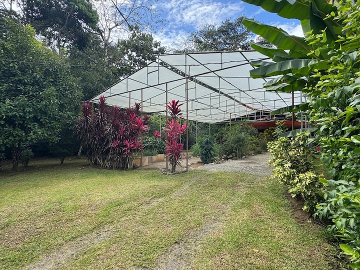 Creekside Guest House - La Fortuna