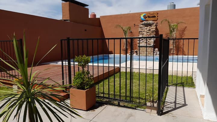 La Cascada Deptos & Piscina D1 - General Alvear