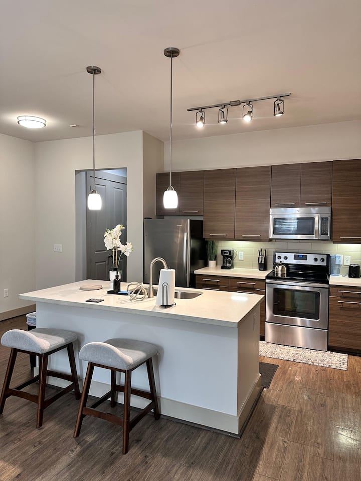 Nestled In The Vibrant Heart Of Midtown Houston - Houston, TX