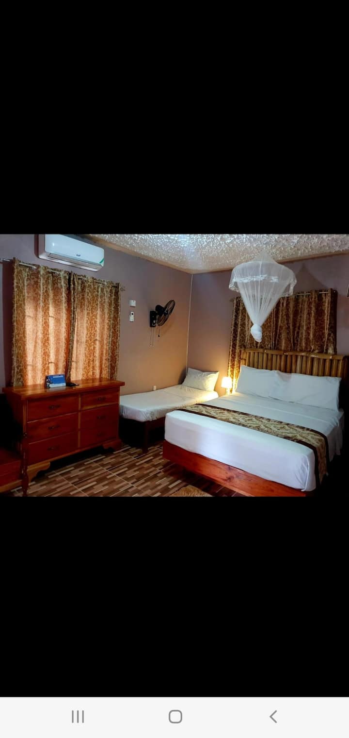 Mesmerize Guest House Room 2 - Port Antonio