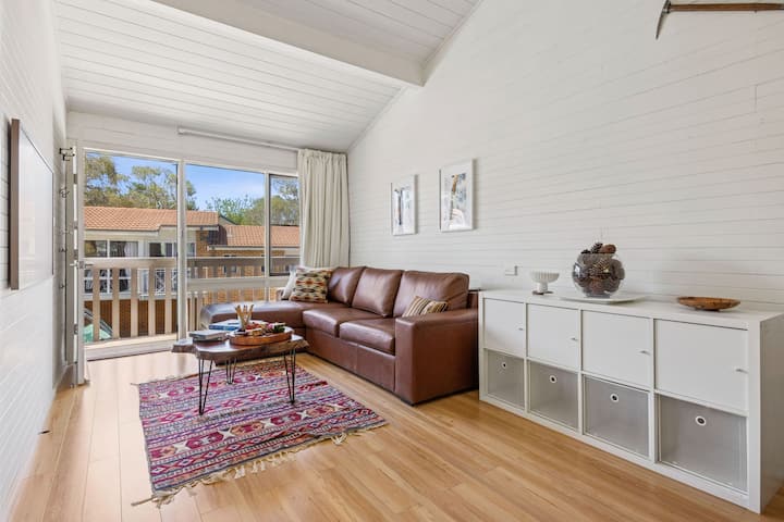 Cosy Cobbon - Jindabyne